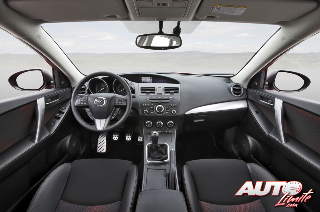 Mazda3-MPS-2013_interior_01