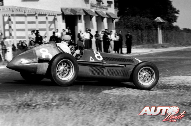 07_Alfa-Romeo-Tipo-158-Alfetta