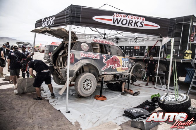 42_Asistencia-del-Qatar-Rally-Team_9ª-etapa-Rally-Dakar-2015_Iquique-to ...