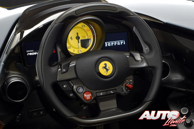 Ferrari-Monza-SP1_interior_03